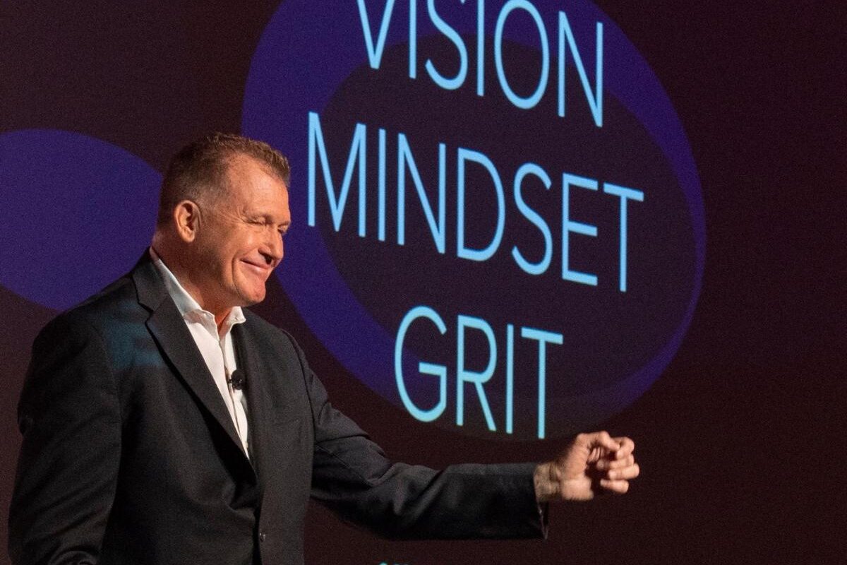 Scott Burrows, Motivational Leadership Keynote Speaker - Scott Burrows